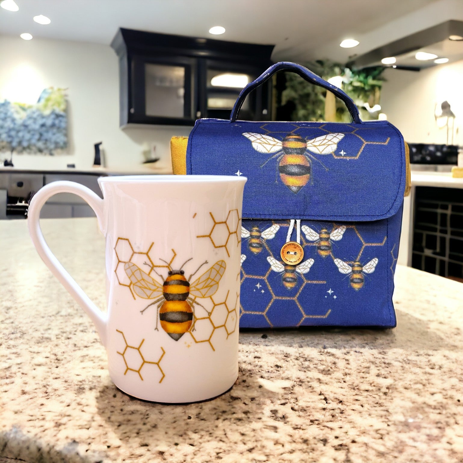 Mug Carry Case Set & Bone China Mug Bundle - Busy Bees – Amber Makes